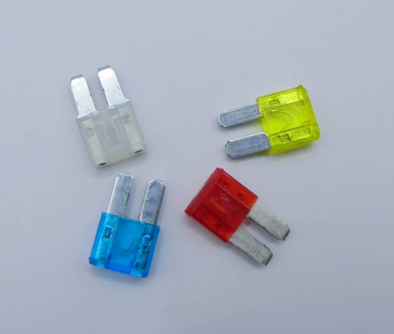 Micro2 Blade Fuses | Ryder Towing Ltd