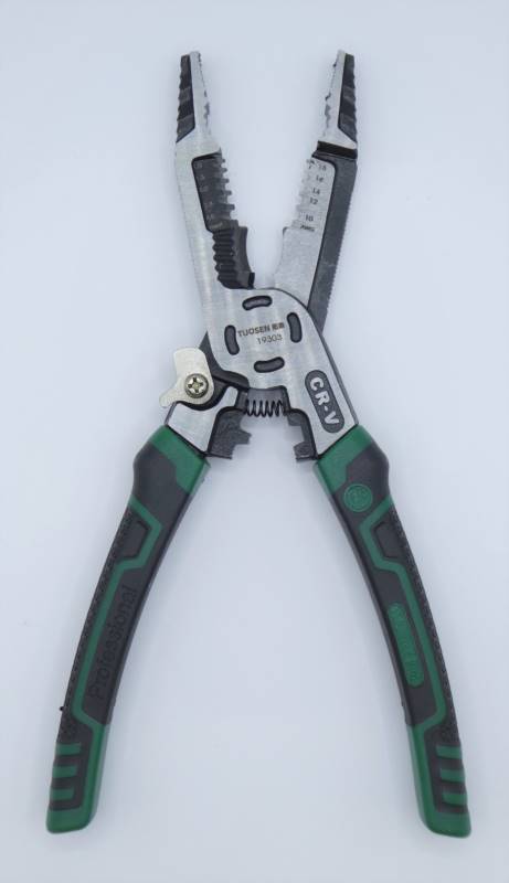 Cable stripper/cutter/Pliers Multi Tool